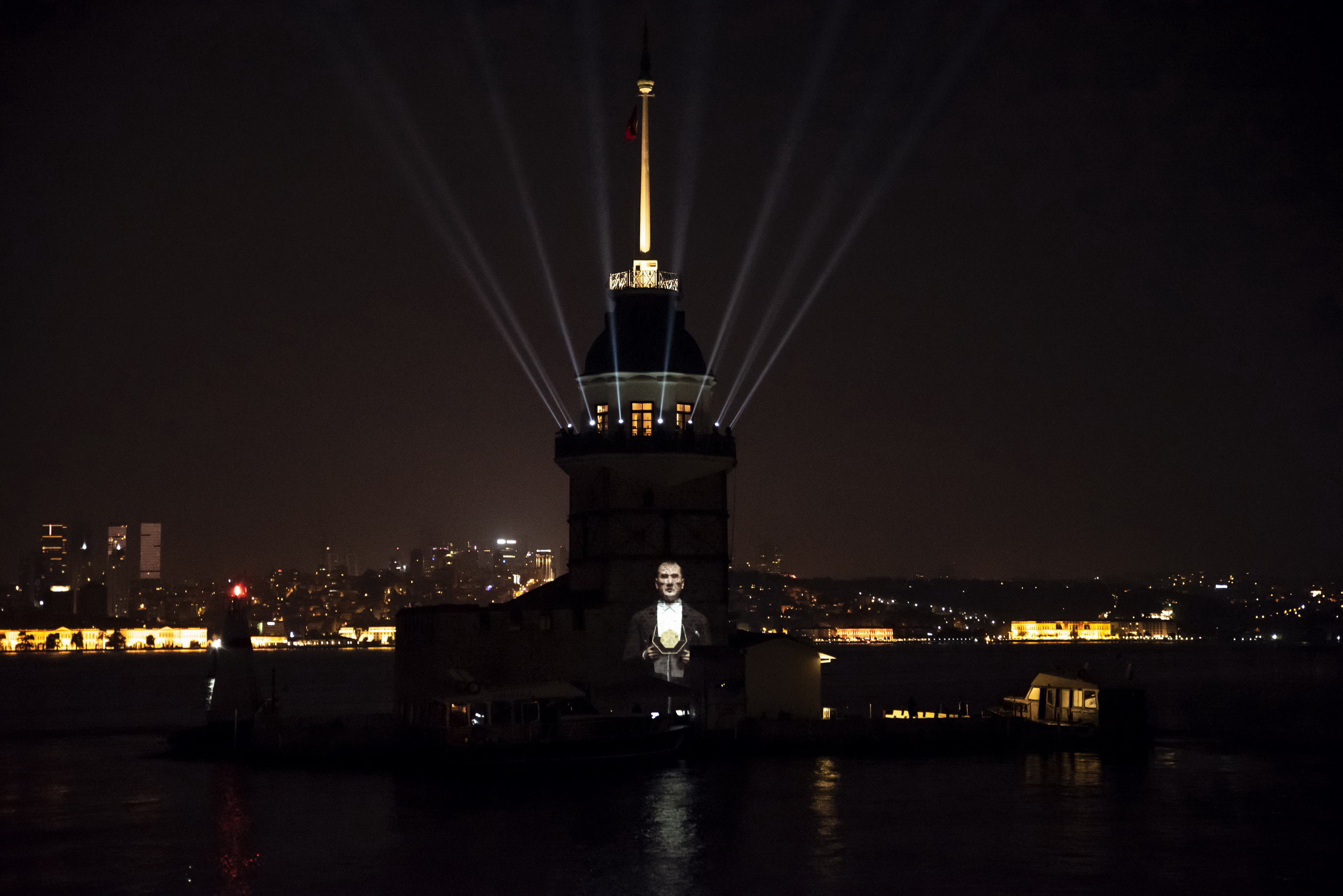 First Hologram of Atatürk - Illusionist